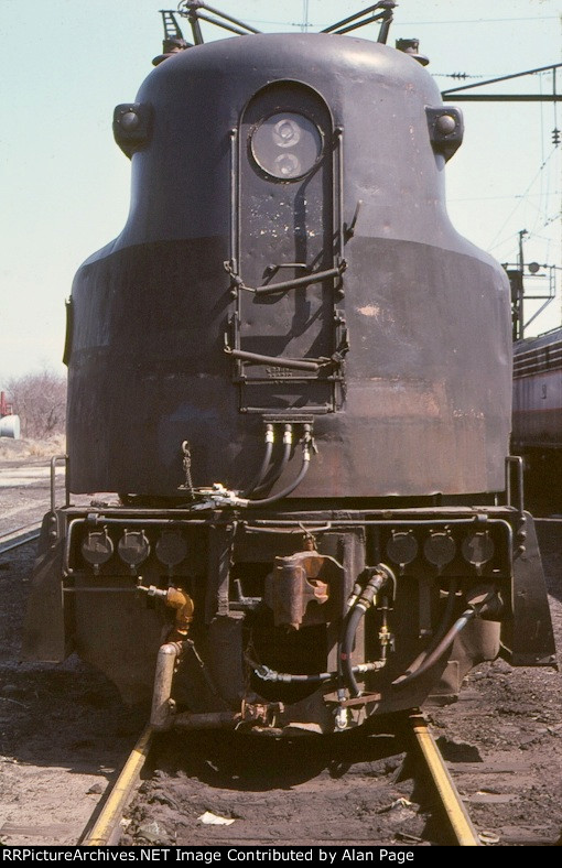 The nose of GG1 4882